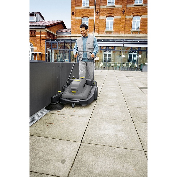 Karcher Powered Push Sweeper KM 70/30 W Bp | Floor Sweepers